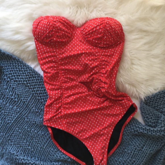 Jaclyn Smith | Swim | Jaclyn Smith Ruched Halter Polkadot Swims | Poshmark